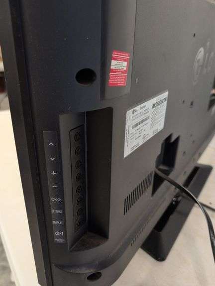 32" LG flat screen TV - Kaufman Realty & Auctions