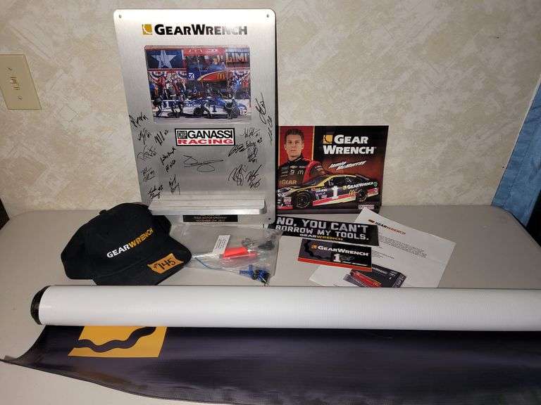 GEAR WRENCH AUTOGRAPHED RACING PHOTO BY JAMIE McMURRAY & PIT CREW+ RATCHET WITH MOUNTING GEAR ...