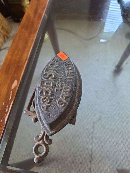 Sad Iron w/stand - Kaufman Realty & Auctions