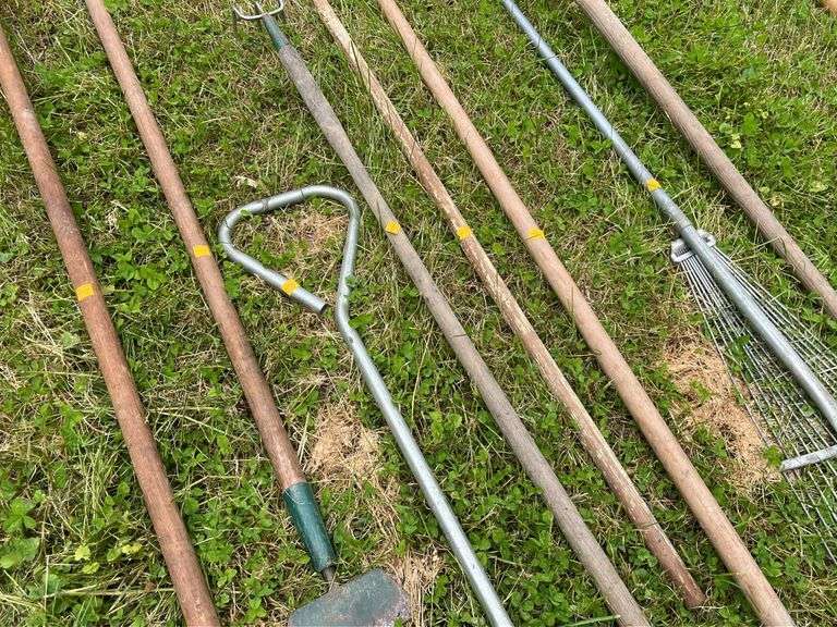 Rakes, Scraper, Planter, Garden Hoe - Kaufman Realty & Auctions