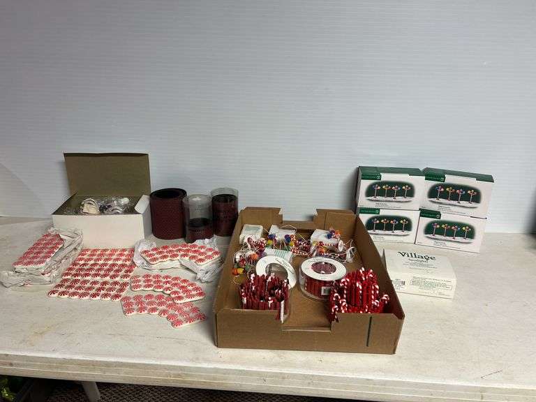 Department 56 accessories- includes spotlights, gumdrop street lamps ...