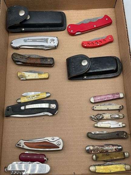 ASSORTED POCKET KNIVES - Kaufman Realty & Auctions