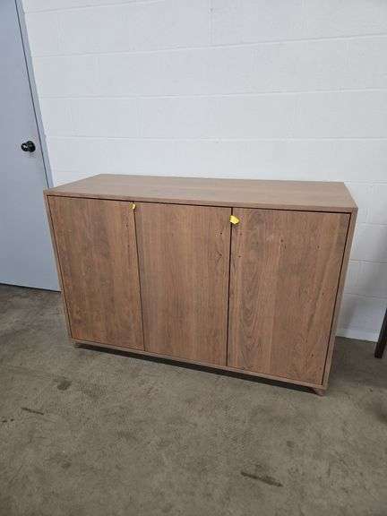 Cherry Cradenza -20"x51"x35"- no hardware - Kaufman Realty & Auctions