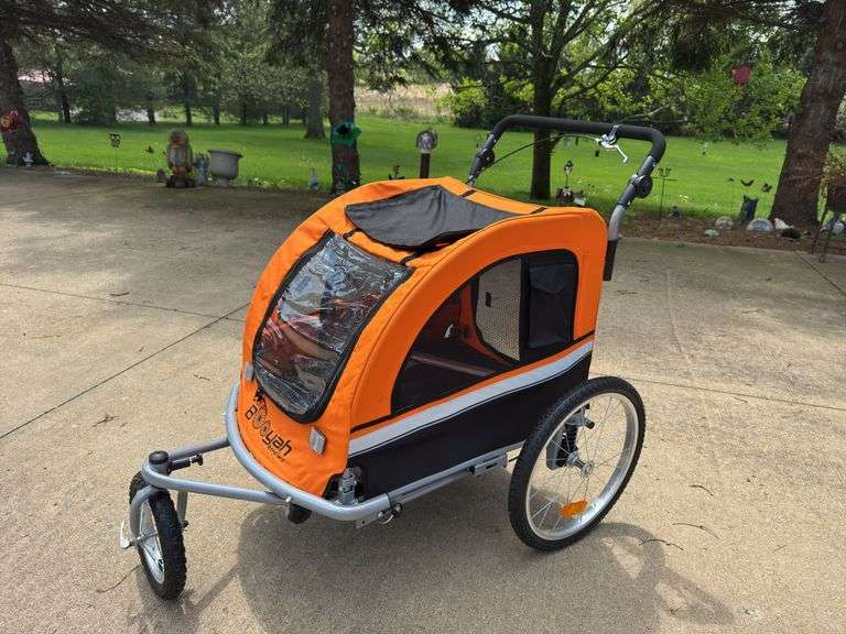 Booyah Stroller - Kaufman Realty & Auctions