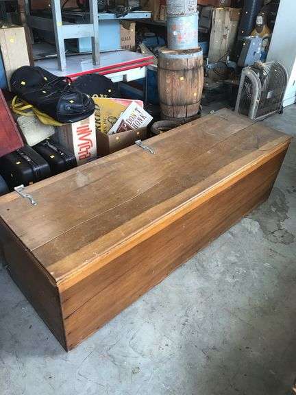 Antique Late 1800 storage box - Kaufman Realty & Auctions