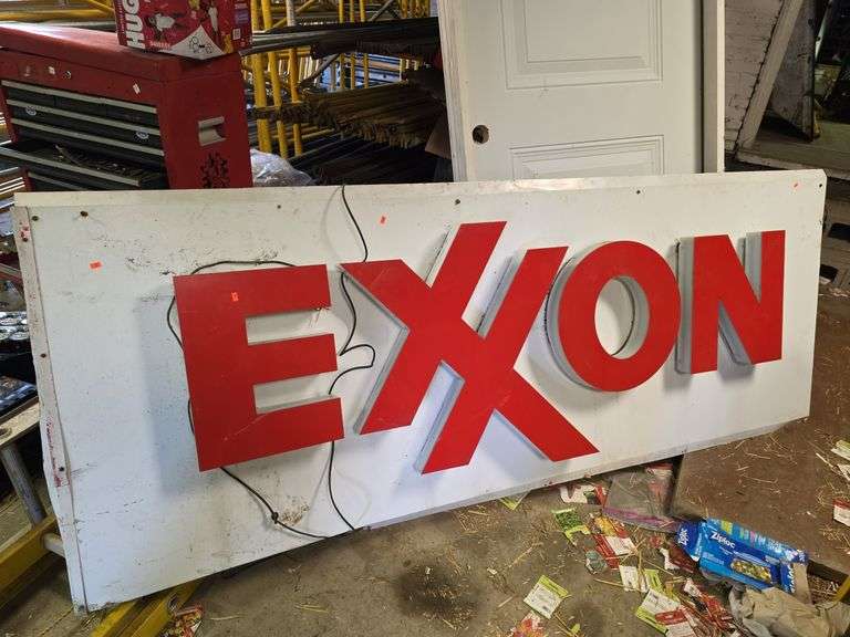Large light up Exxon sign - Kaufman Realty & Auctions
