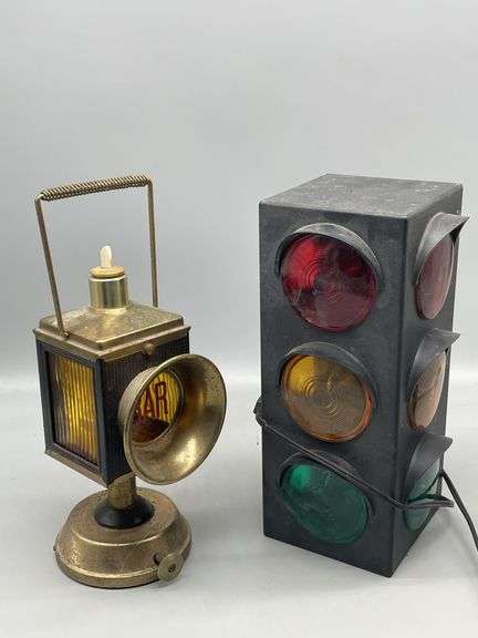 BAR TRAIN LIGHT AND DECORATIVE STOP LIGHT - Kaufman Realty & Auctions