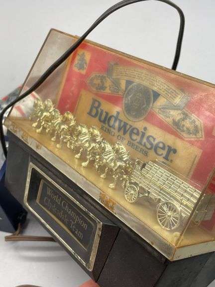 BUDWEISER LIGHT/ DISPLAYS - Kaufman Realty & Auctions