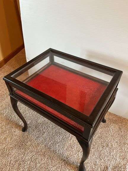 Antique end table display case- 23"x18"x24" - Kaufman Realty & Auctions