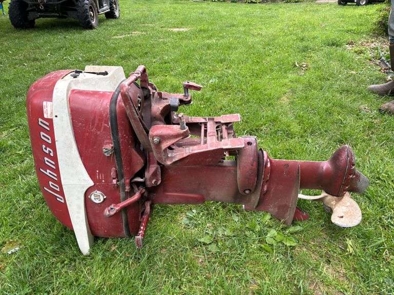 Approximate 1956 Johnson 30 hp outboard motor - Kaufman Realty & Auctions