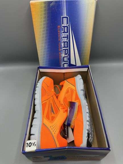 CATAPULT RUNNING SHOES (SZ 10.5) - Kaufman Realty & Auctions