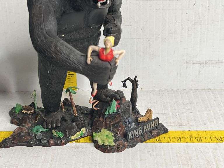 1964 Aurora King Kong Model Kit - Kaufman Realty & Auctions