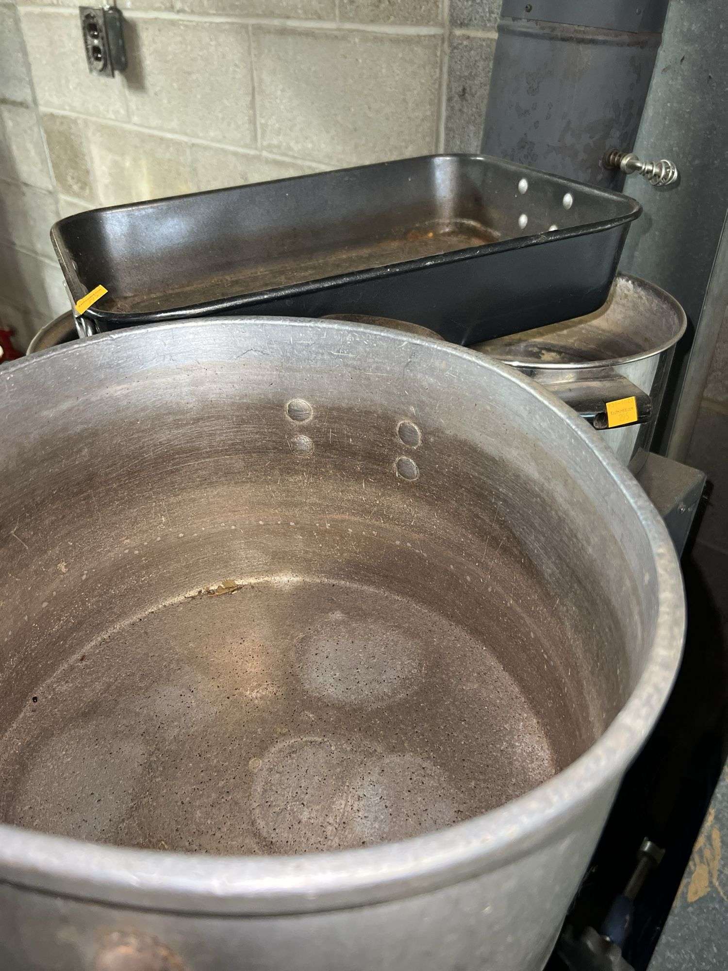 Assorted Cooking Pots/Pan - Kaufman Realty & Auctions