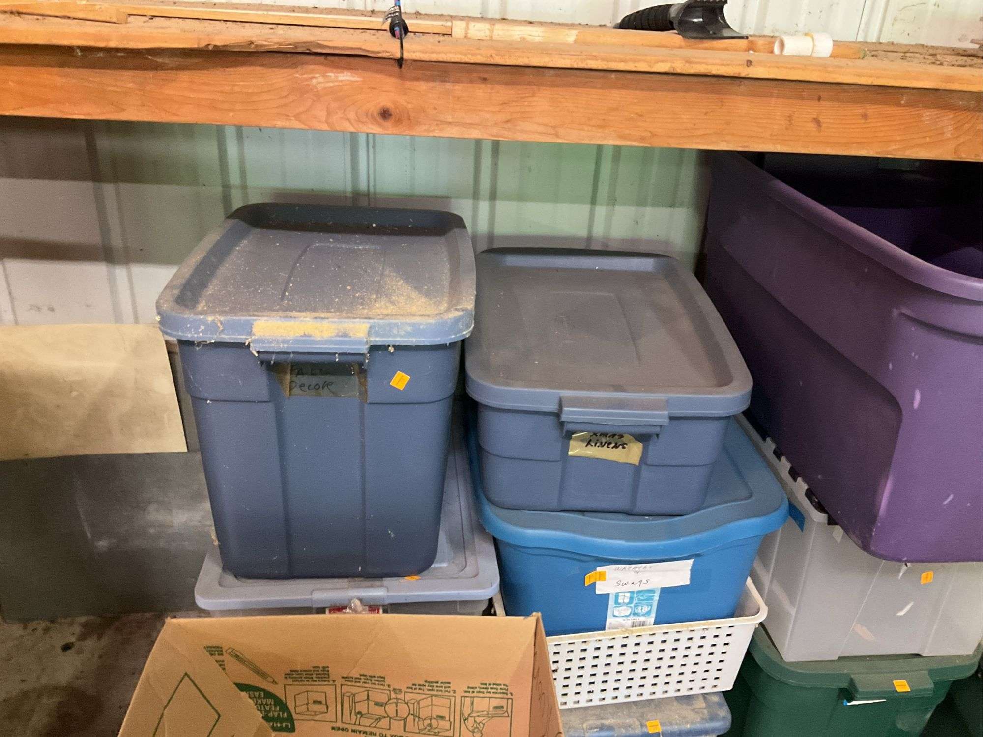 Lot of Empty Totes, Storage Containers - Kaufman Realty & Auctions