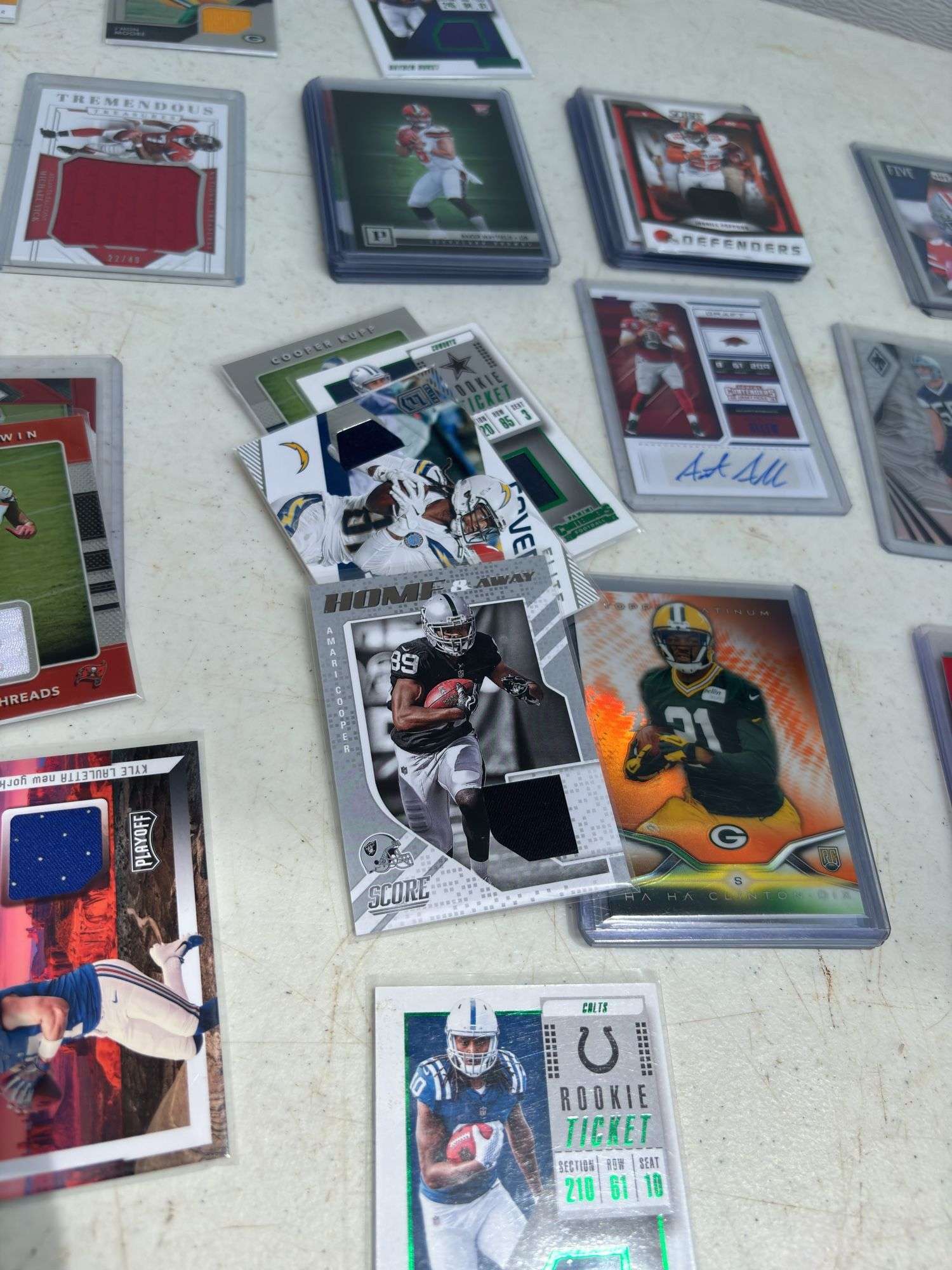 Signed Football Cards - Kaufman Realty & Auctions
