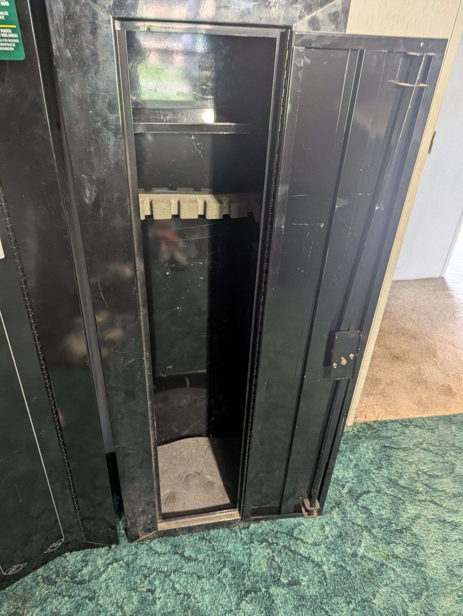 Sentinel 10-gun metal cabinet 53x17 x13.5 with key - Kaufman Realty ...