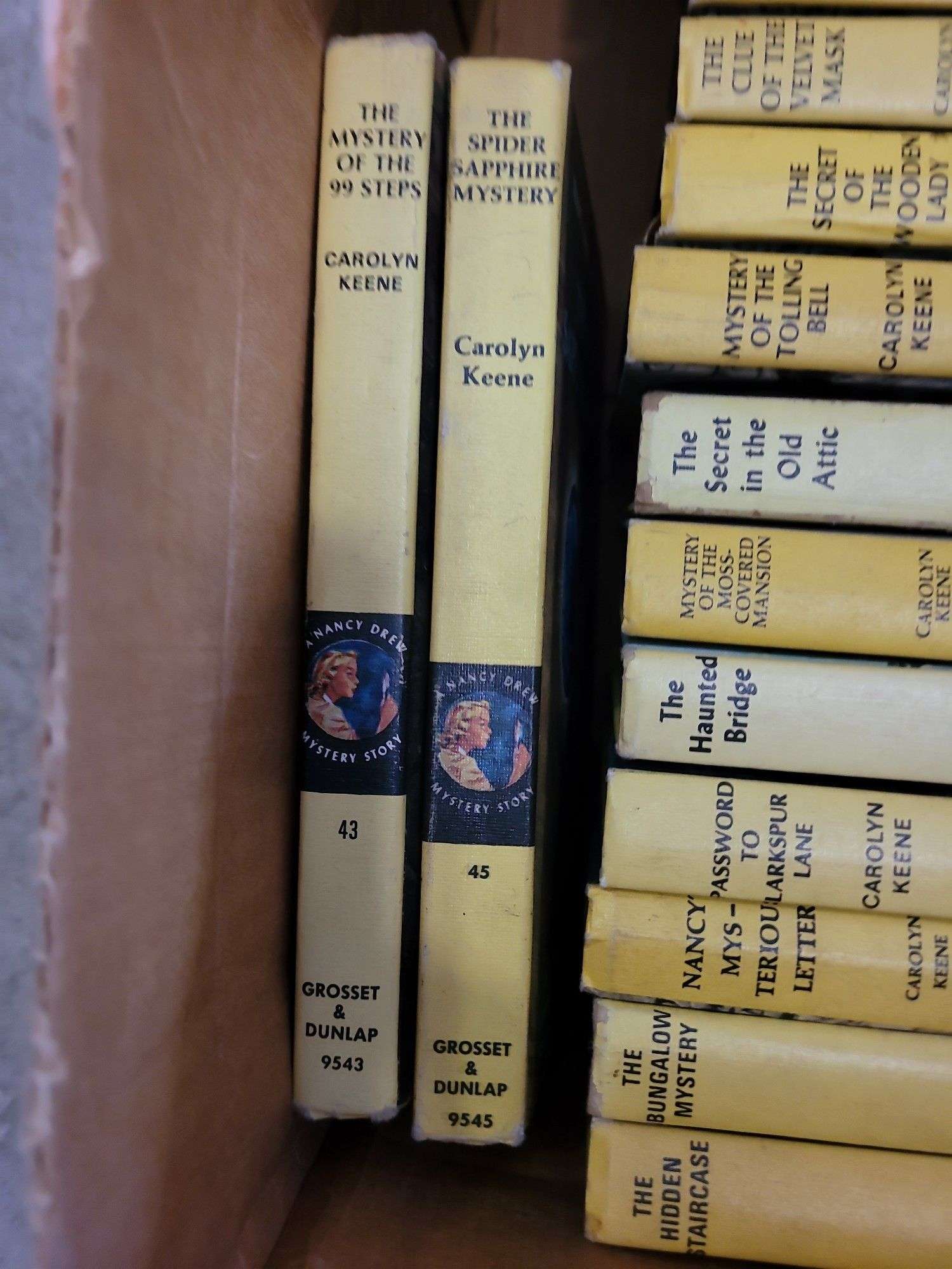 VINTAGE NANCY DREW BOOKS - Kaufman Realty & Auctions