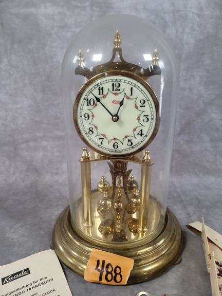 VINTAGE KUNDO ANNIVERSARY CLOCK WITH KEYS - Kaufman Realty & Auctions