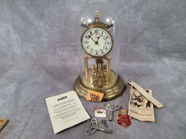 VINTAGE KUNDO ANNIVERSARY CLOCK WITH KEYS - Kaufman Realty & Auctions