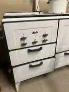 Vintage Magic Chef Gas Enamel Stove - Kaufman Realty & Auctions