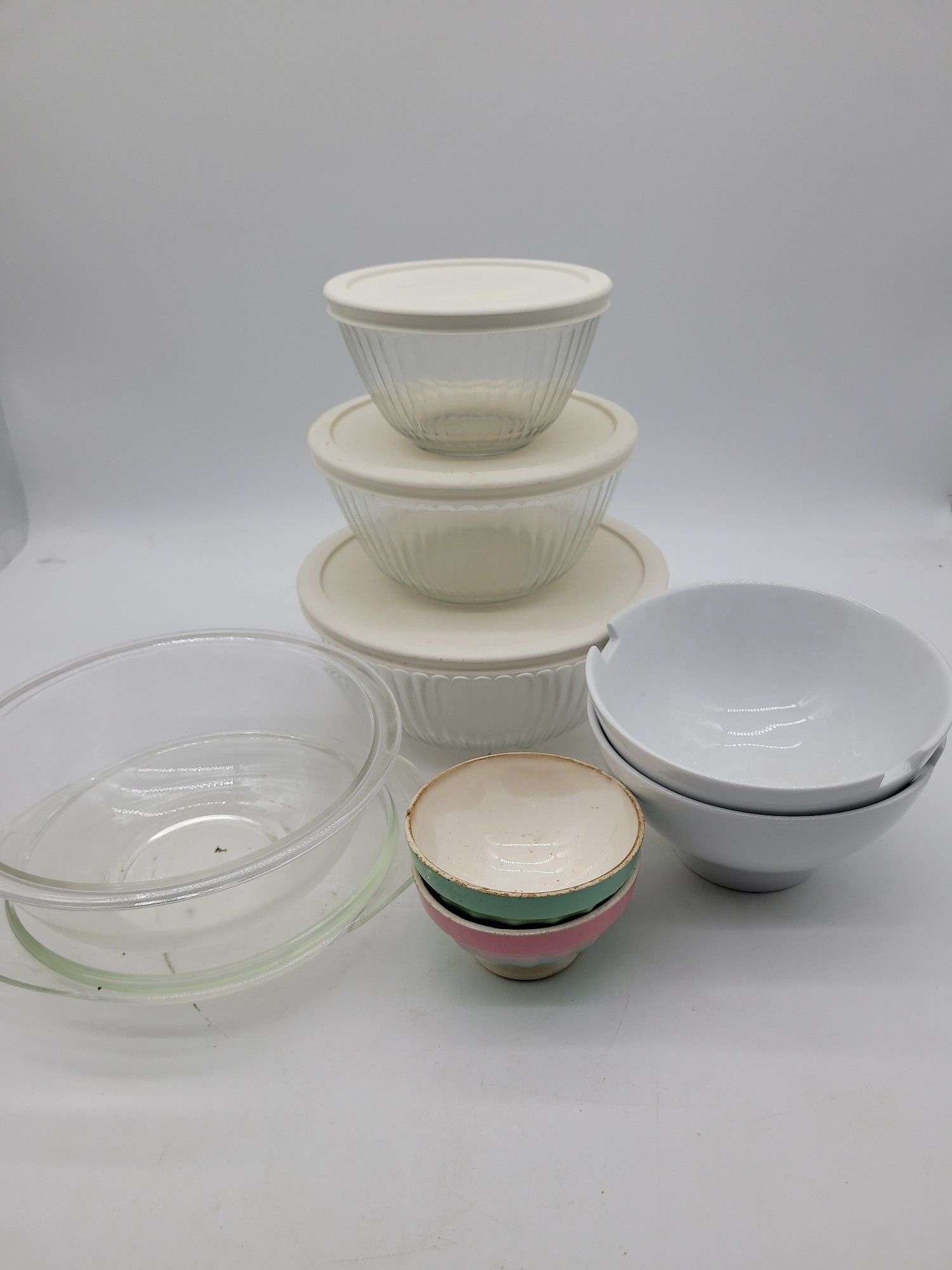 STACKING PYREX BOWLS WITH LIDS, CORDON BLEU BOWLS , PYREX BOWL WITH ...