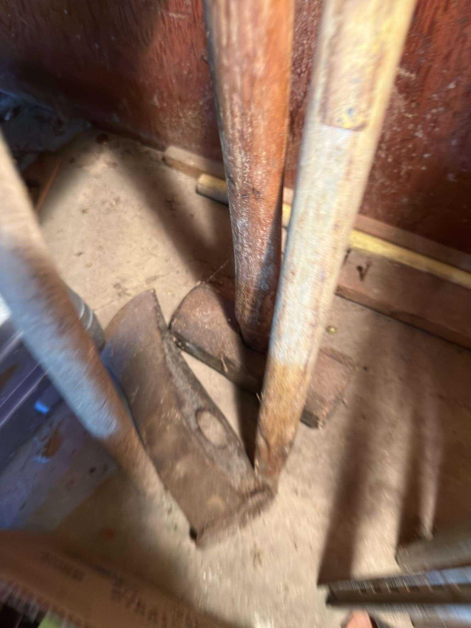 SLEDGE HAMMER, HANDLE, SPADE, AND WOOD SPLITTING MAUL - Kaufman Realty ...