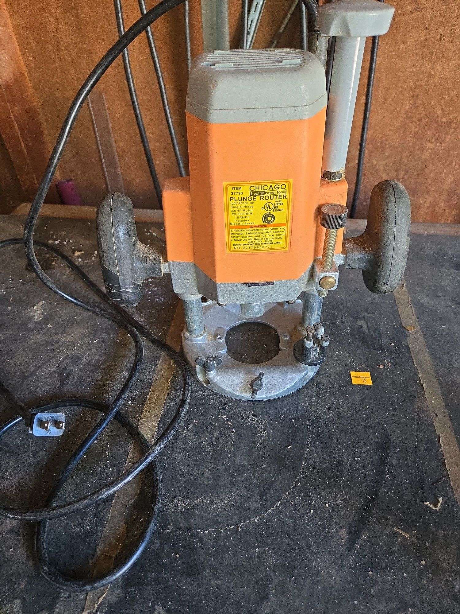 Chicago plunge router - Kaufman Realty & Auctions