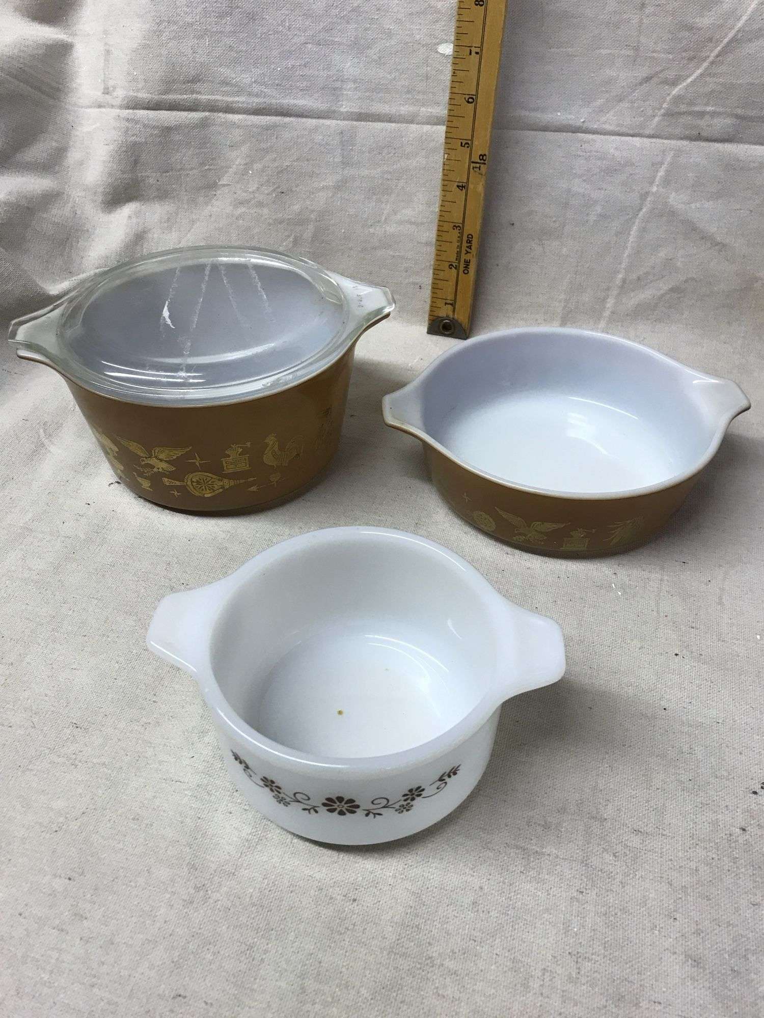 Vintage Pyrex Early American Pattern and Dynaware Bowl - Kaufman Realty ...
