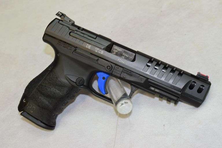 Walther Mod Q5 Match Cal 9mm 3 Mags - Kaufman Realty & Auctions