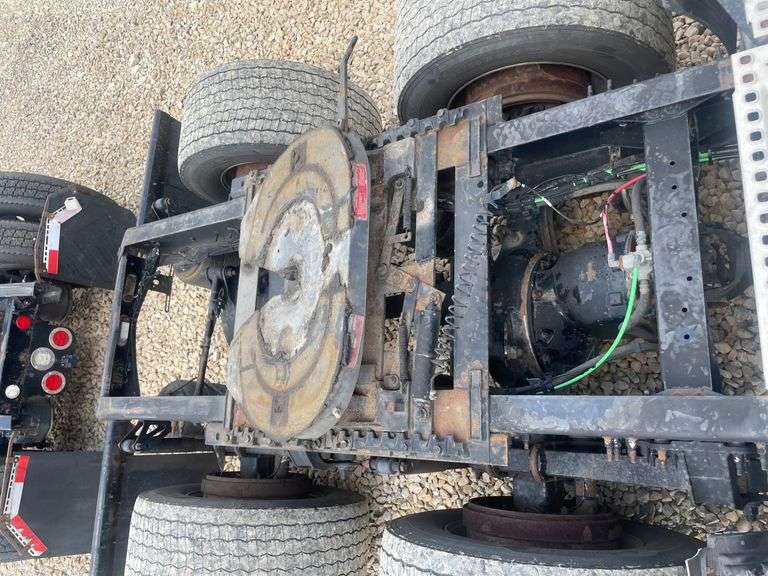 2012 Volvo VN 760 semi truck 10 speed manual - Body Type TK - Kaufman ...