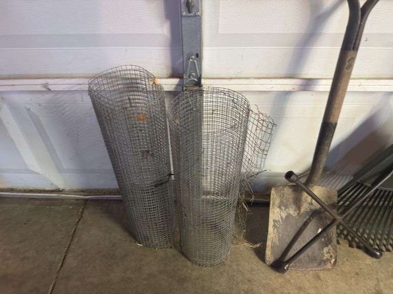 Rake, wire , shovel ect. - Kaufman Realty & Auctions