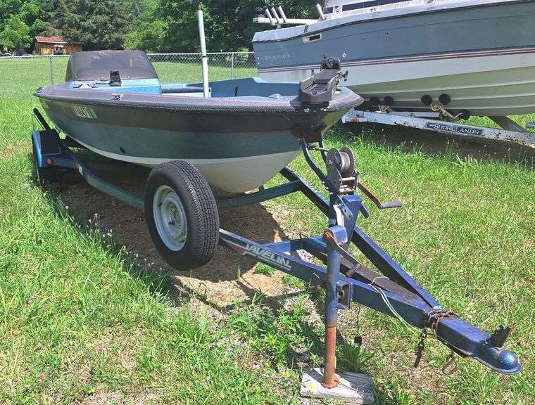 1991 Javelin 356 DMC bass Boat Group with Johnson 90 motor V4 VRO ...