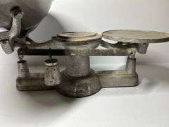 1882 Antique Howe Scale - Kaufman Realty & Auctions