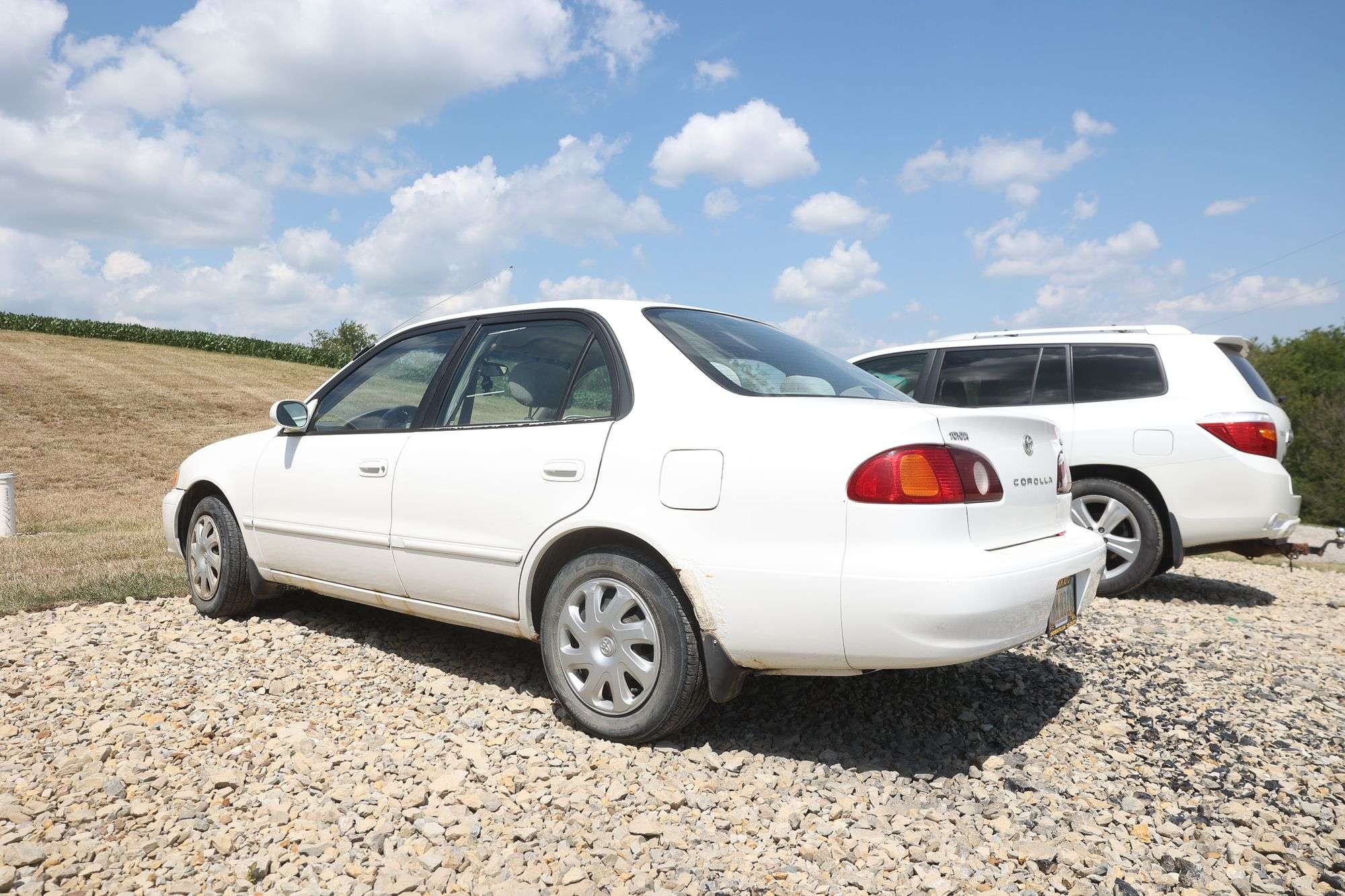 2002 LE TOYOTA COROLLA - Kaufman Realty & Auctions