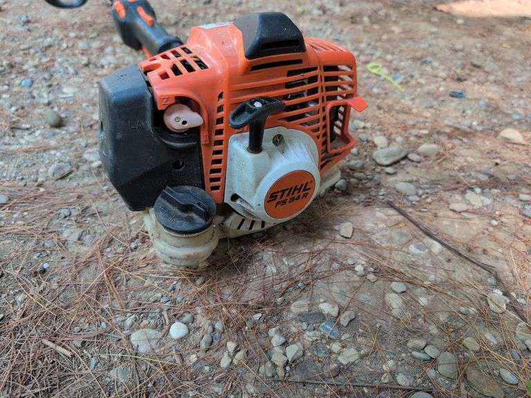 Stihl FS 94R gas weed eater - Kaufman Realty & Auctions