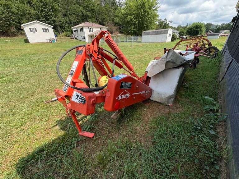 Kuhn GMD500 Rotary Mower - Kaufman Realty & Auctions