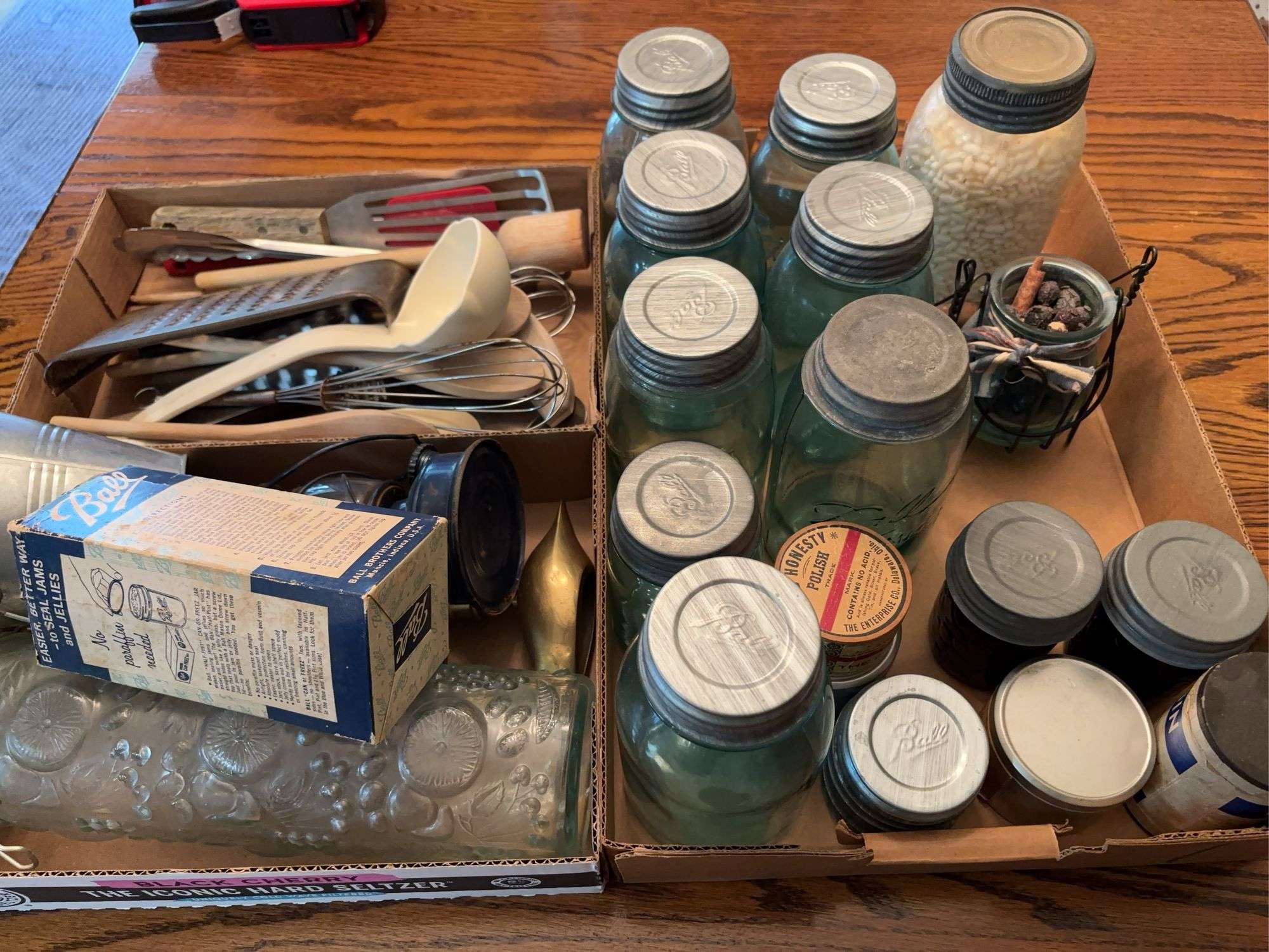 Jars and early kitchen items - Kaufman Realty & Auctions