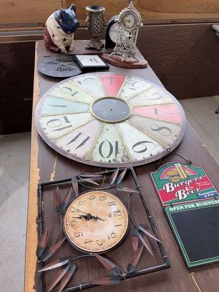 Clocks and miscellaneous - Kaufman Realty & Auctions