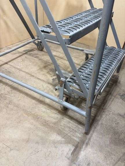 Uline Movable Metal Steps ,80” High - Kaufman Realty & Auctions